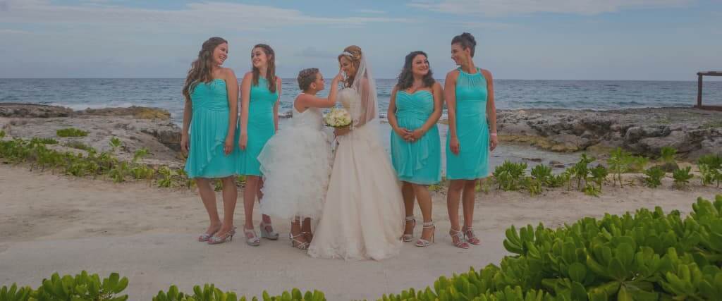 What to Wear on a Beach Wedding? – Married.com.au